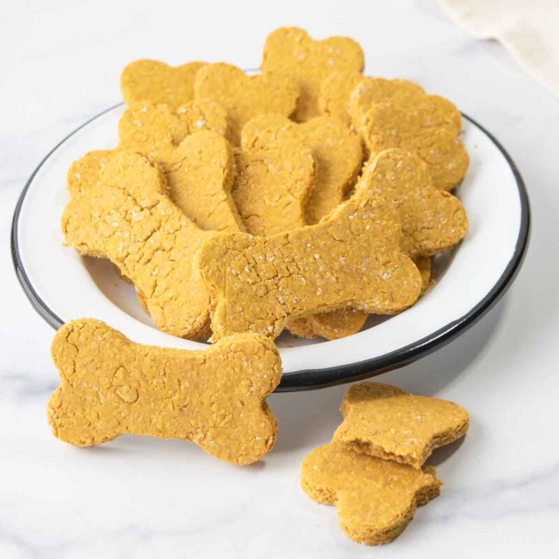 Easy Pumpkin Dog Cookies Recipe