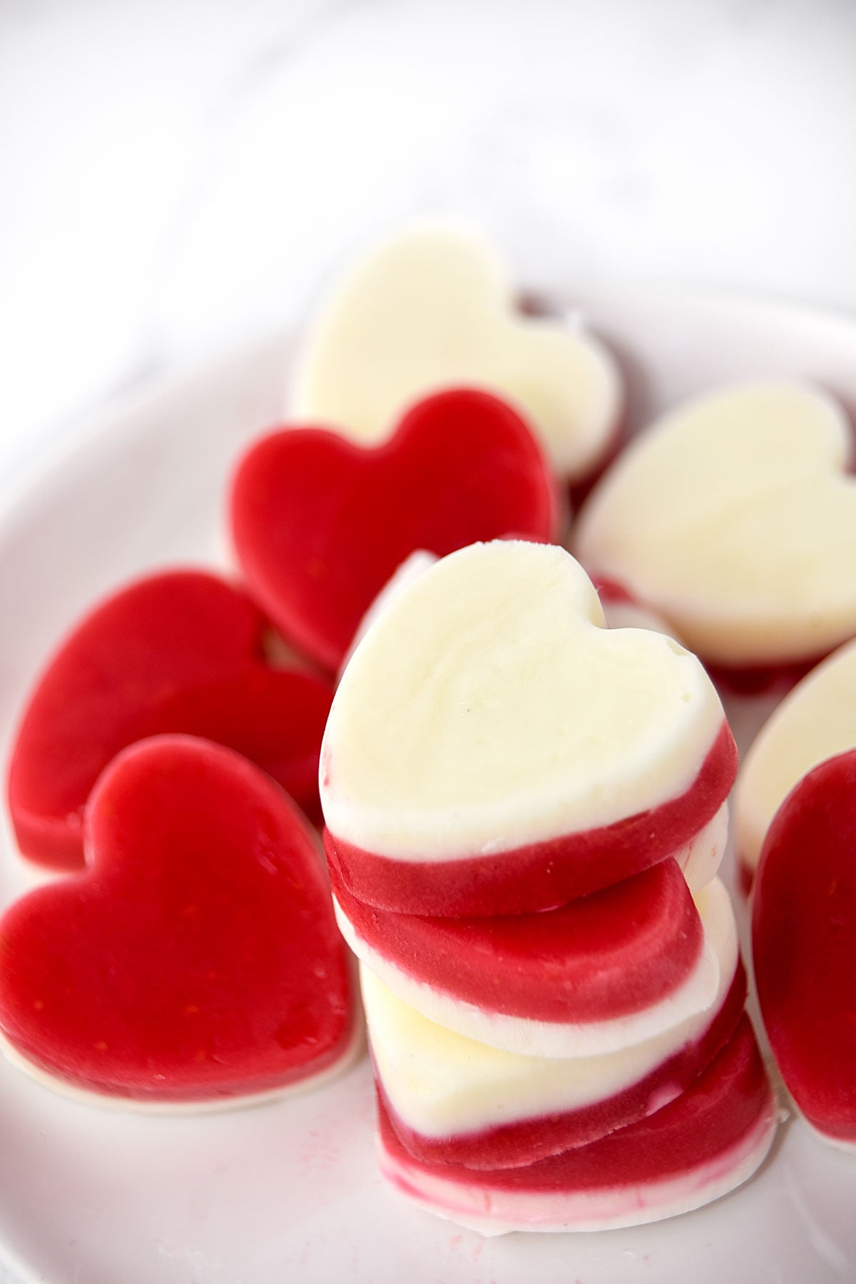 Frozen Raspberry and Yogurt Dog Treats (Easy Recipe)